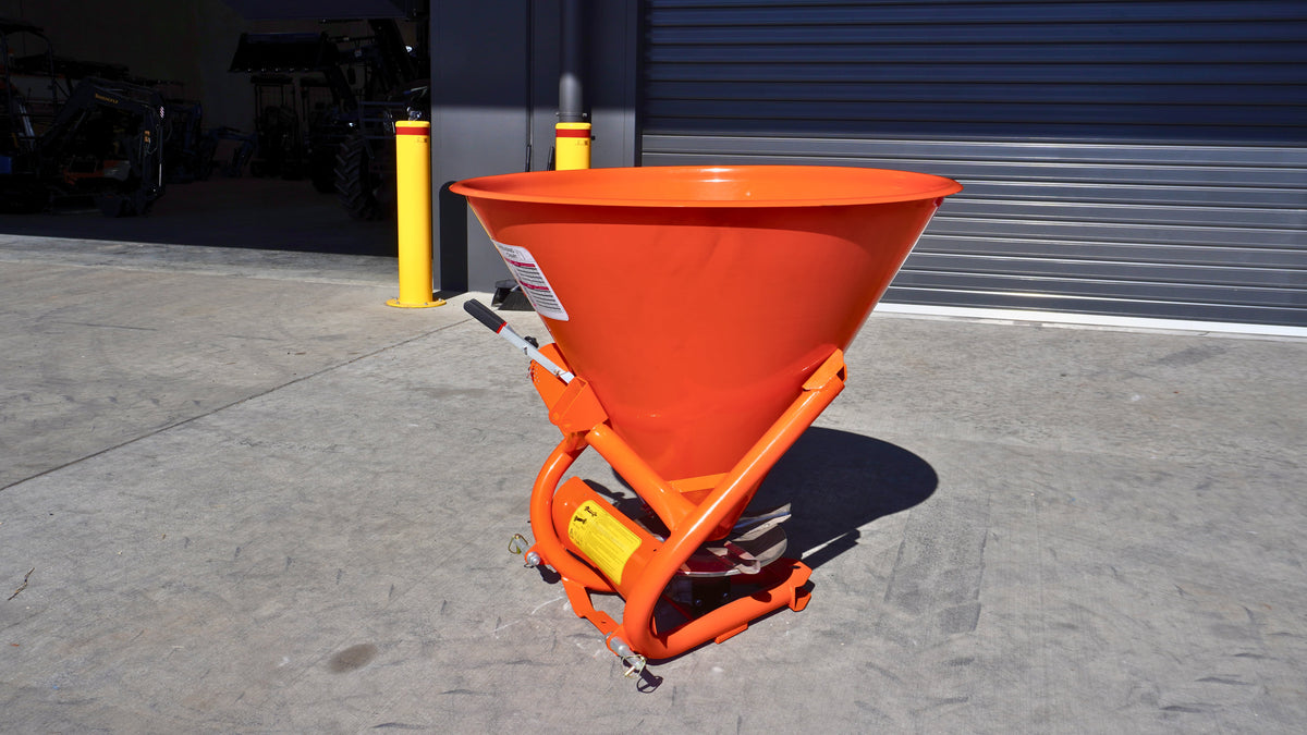 TRACTOR 3PL 500L SPREADER – NICOLA'S MACHINERY